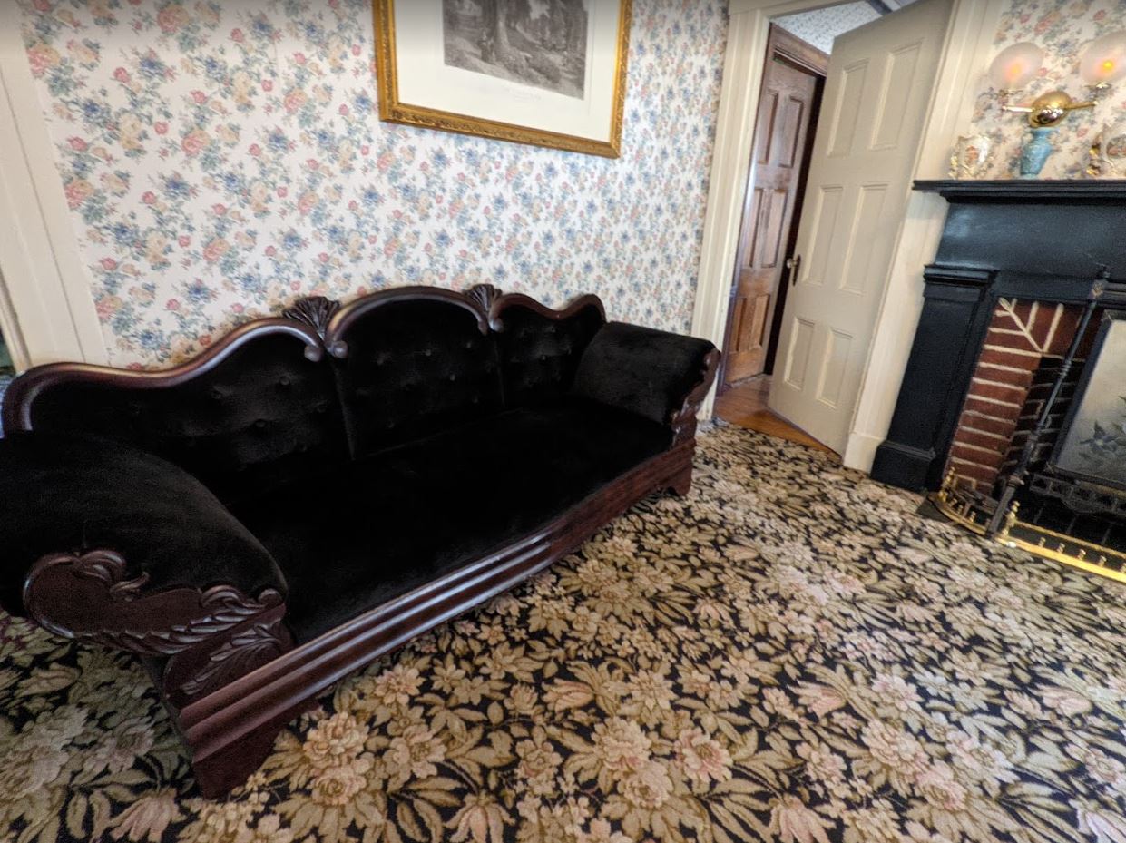 The Lizzie Borden House Bed & Breakfast Travel Review | Team Skelegore
