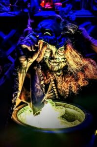 13 Must-See Illinois Haunted Houses in 2023 | The Scare Factor