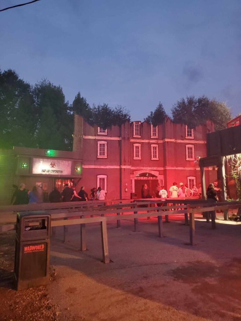 Madworld Haunted House Review (2024)