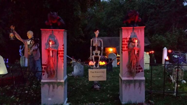 Haunted Necropolis on Crown Top - Kentucky Haunted Houses