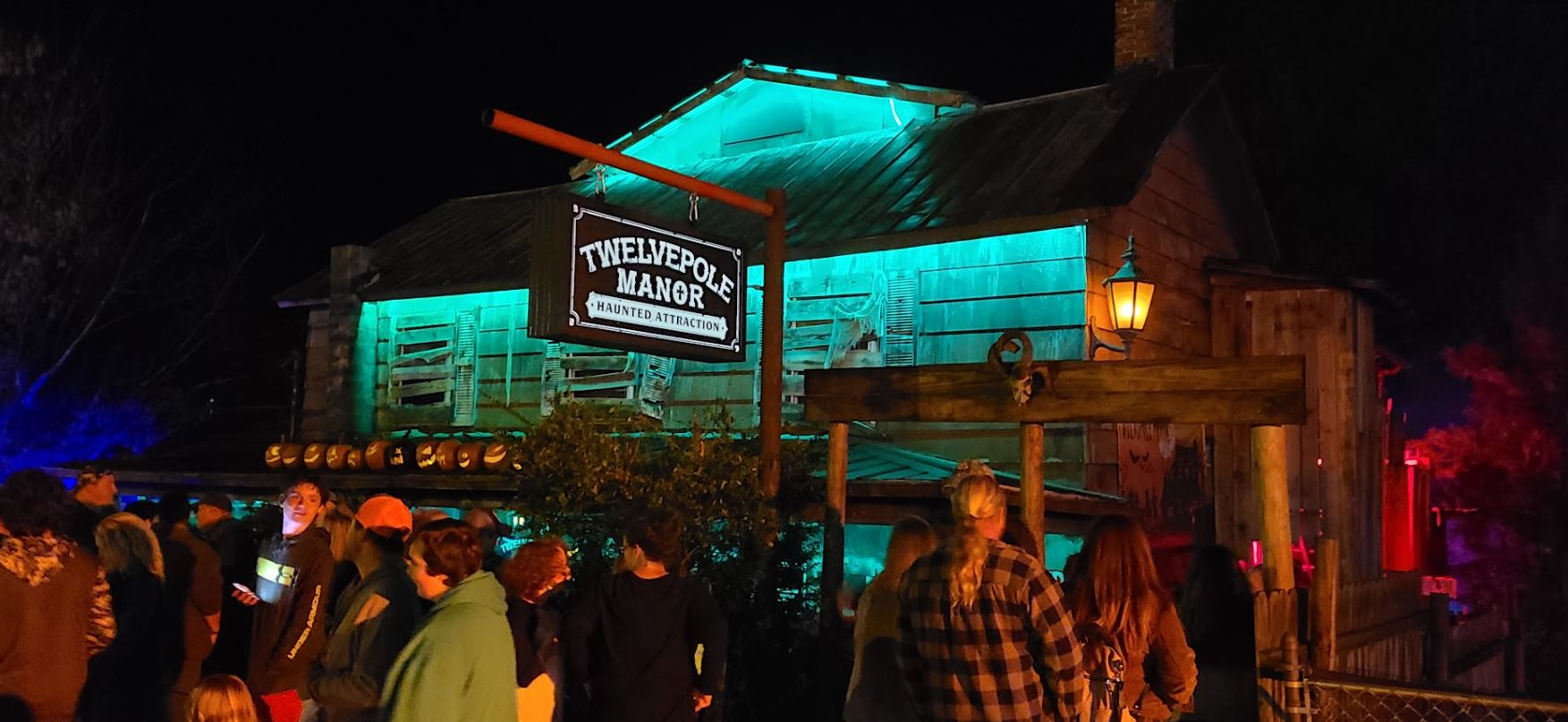 Twelvepole Manor Review 2021 | The Scare Factor Haunted House Reviews