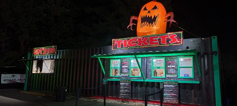 Wicked World ScareGrounds - 2021 Haunted House Review Lexington KY