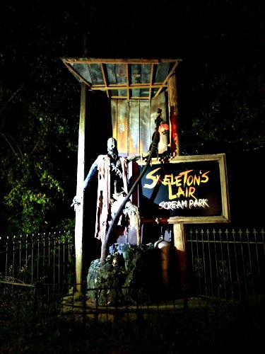 Skeletons Lair Scream Park - 2017 Review | The Scare Factor Reviews